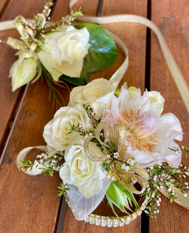 Discover Exquisite Floral Corsages | Elevate Special Moments